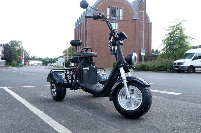 Coco Bike E-Scooter mit Straßenzulassung und drei Räder Trike ca. 40km ...